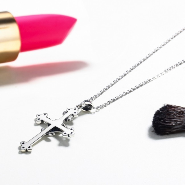 Colier din argint cu Cruce si Cristale Negre