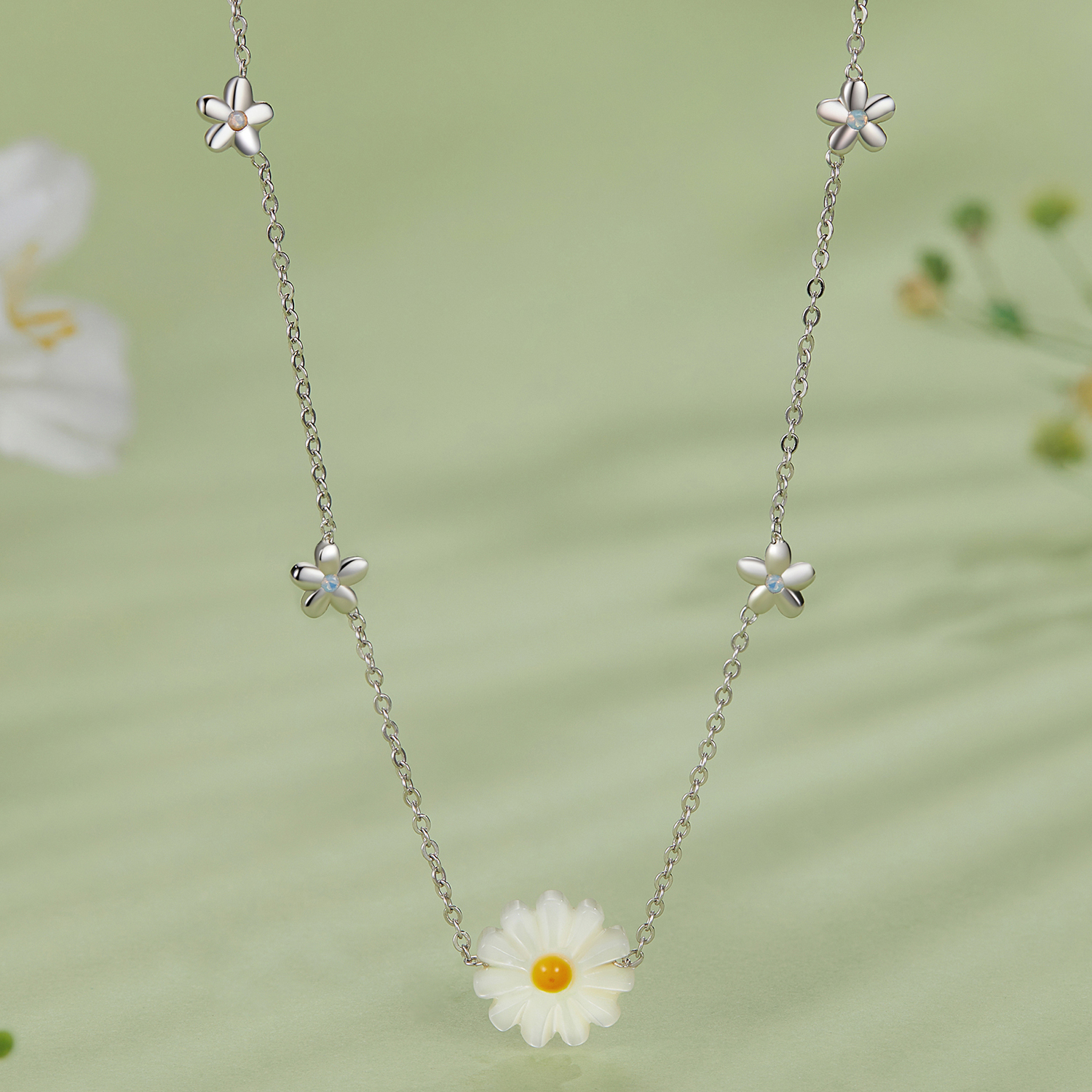 Colier din argint Blooming Daisy
