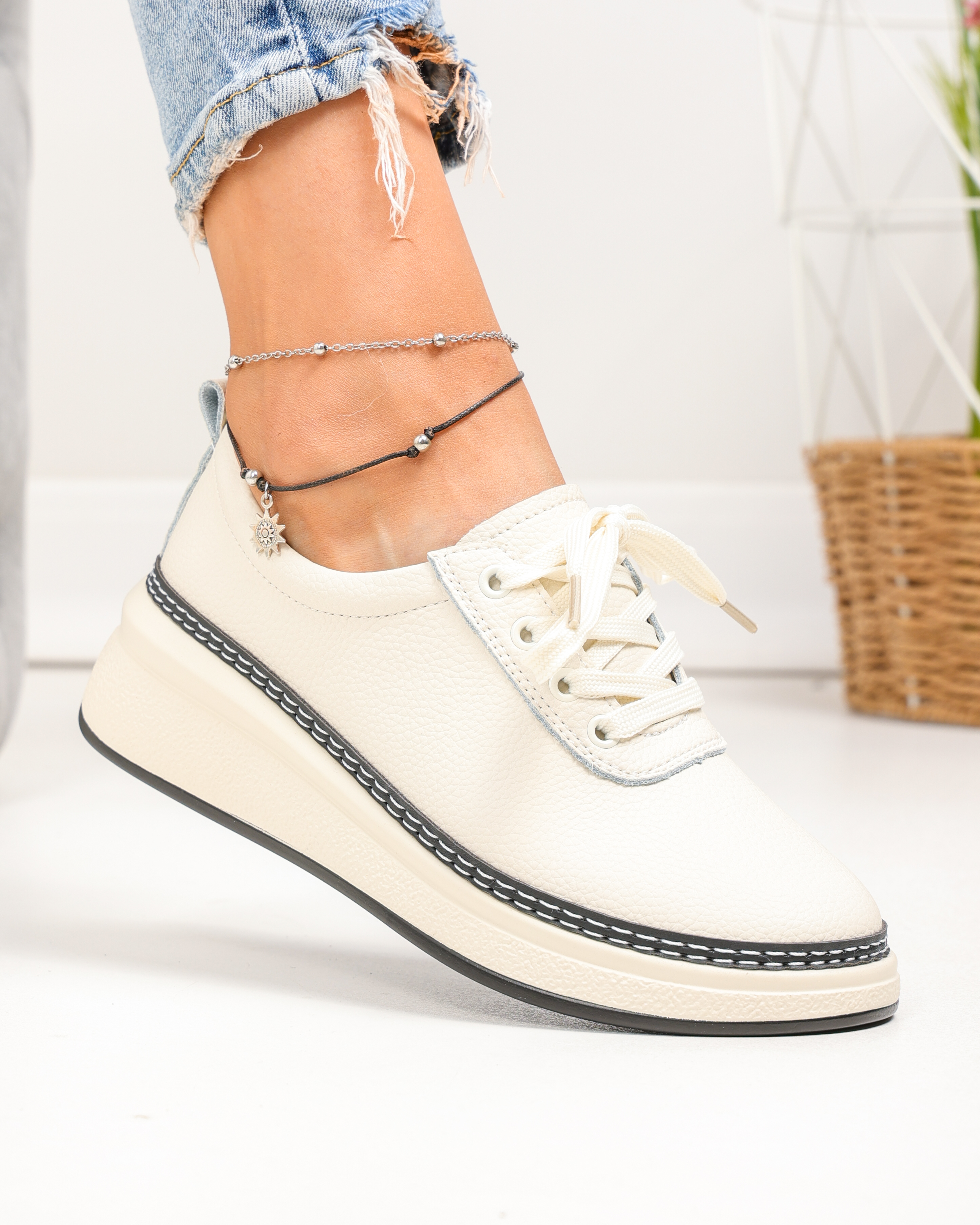 Pantofi casual dama piele naturala bej cu talpa flexibila si varf ...