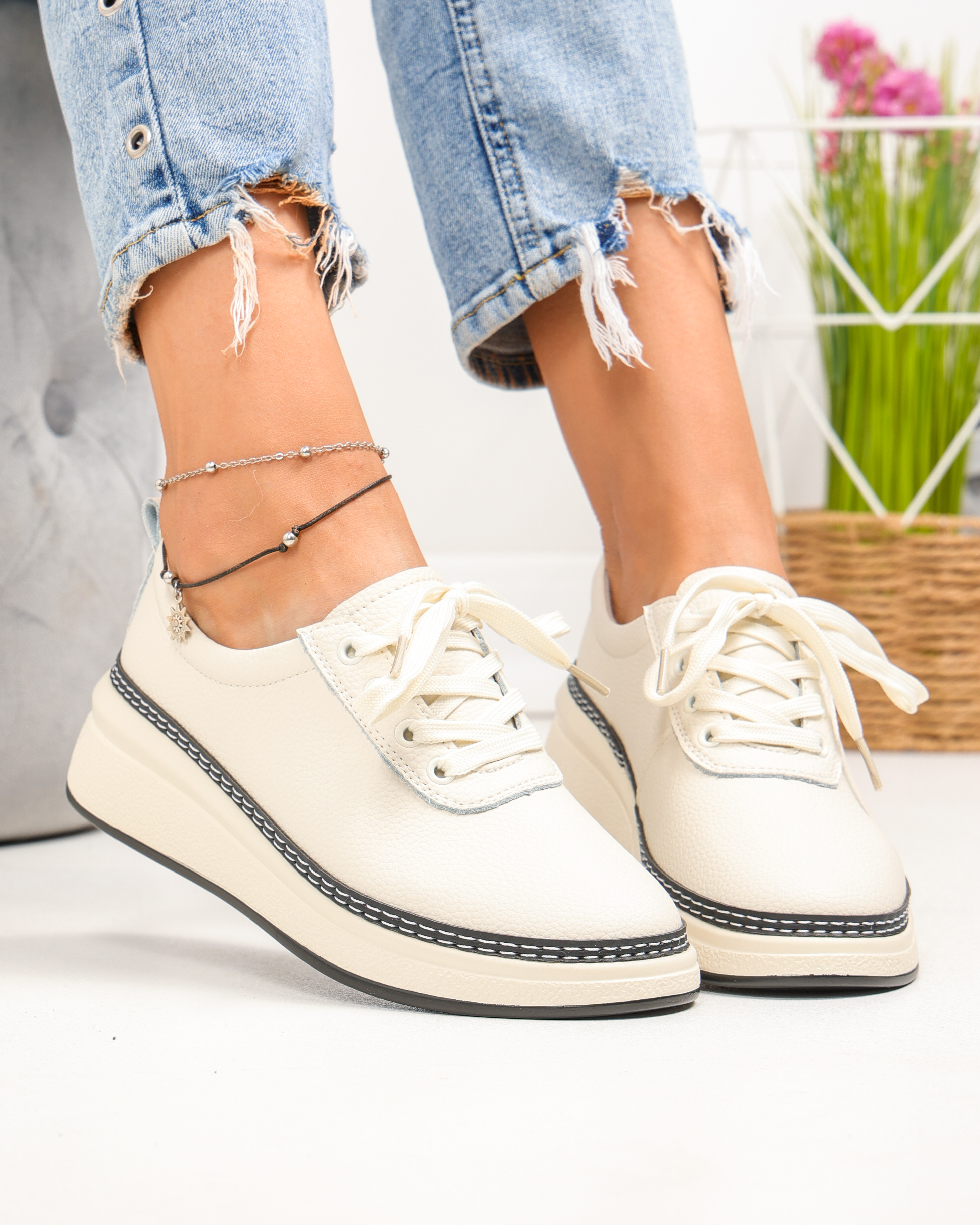 Pantofi casual dama piele naturala bej cu talpa flexibila si varf ...